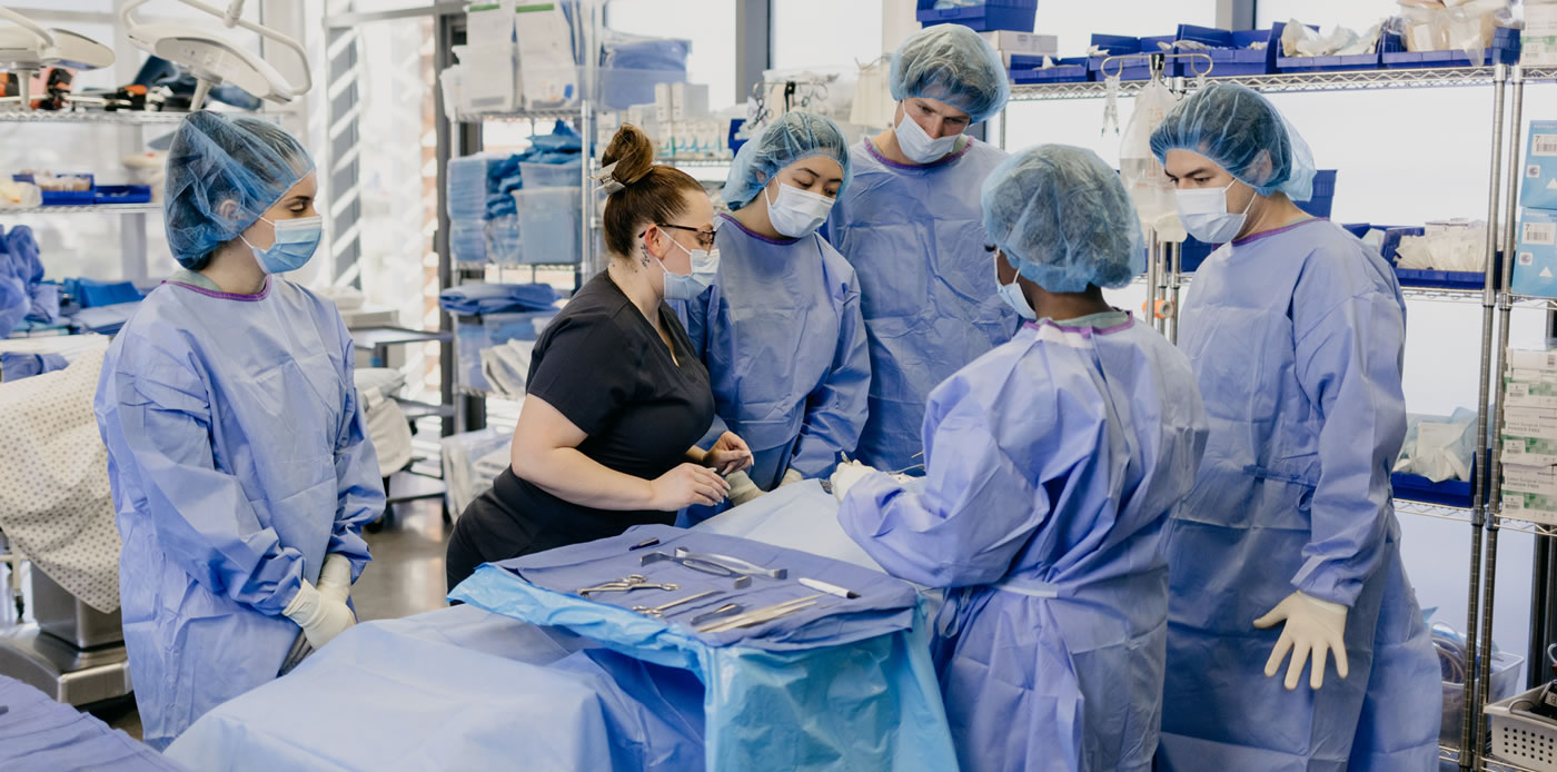 How to Become a Surgical Technologist in California | ACC