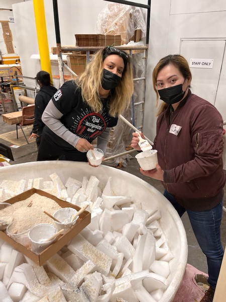 ACC-OC PTA Students Help Decorate APTA’s Award-Winning Rose Parade Float